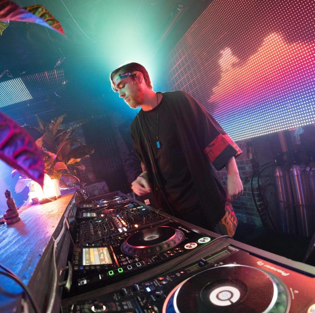 Faraday drops new single 'Gold Chariot' | Rave Jungle