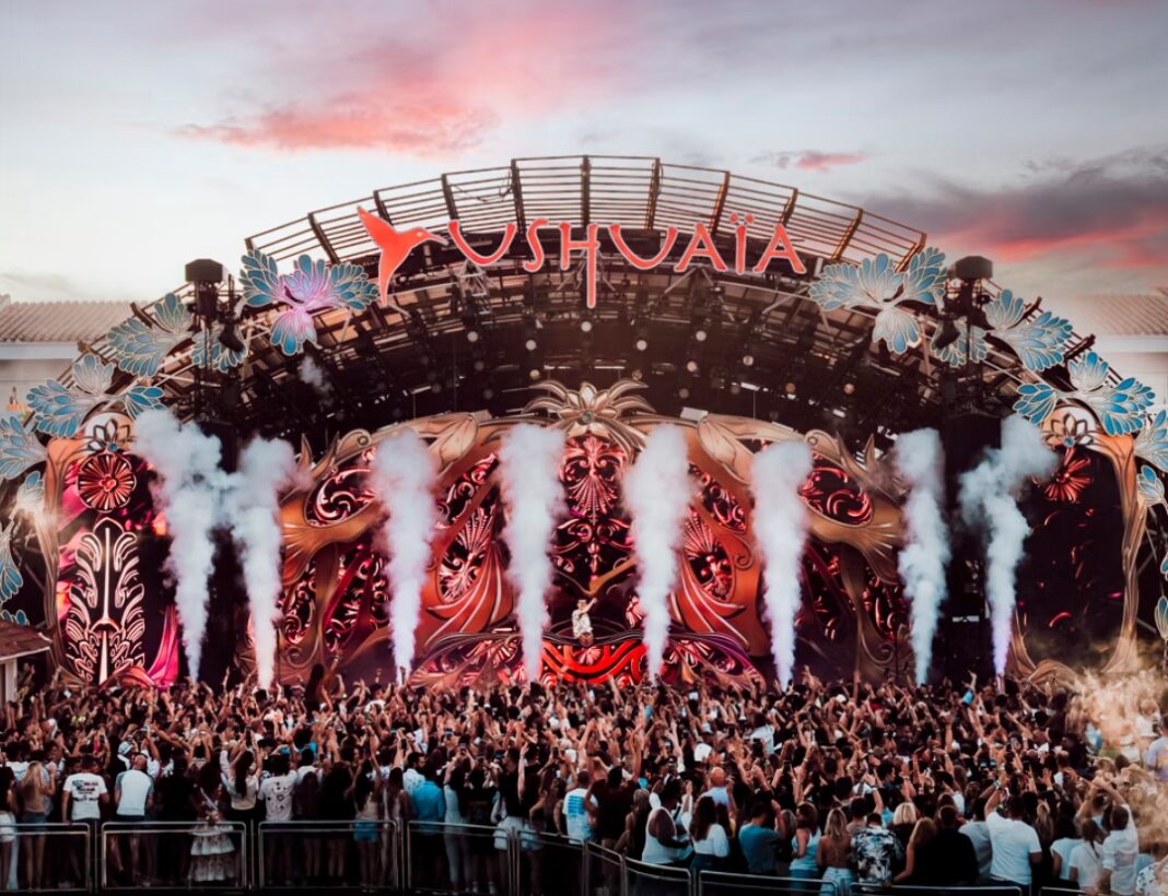 Tomorrowland and Dimitri Vegas & Like Mike have celebrated the start of ...