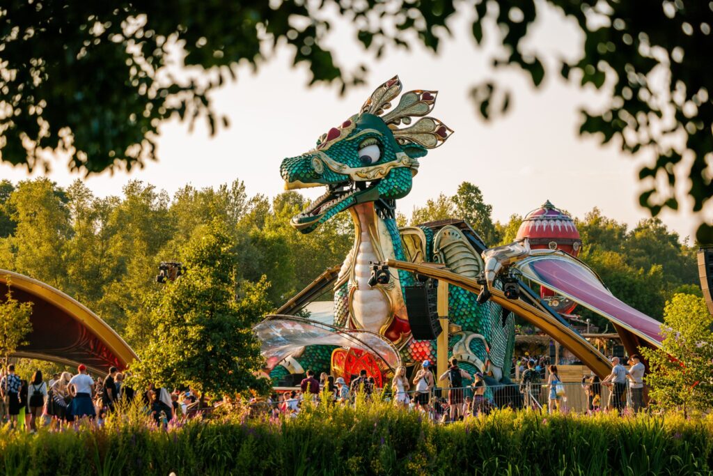 The 17th edition of Tomorrowland festival "Adscendo", kicked off with a bang! | Rave Jungle